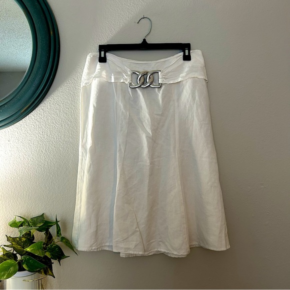 Larry Levine | Skirts | Float White Skit With Chunky Silver Detail ...